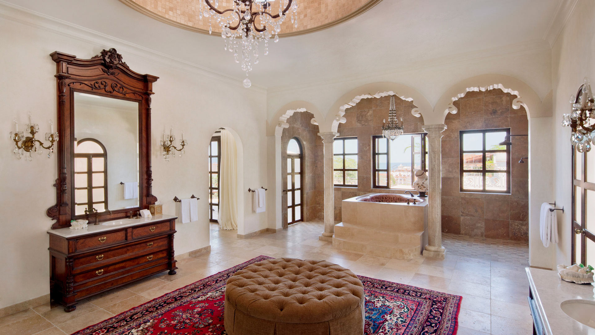 The Mexican Hotel Where Elizabeth Taylor Was “Never More Beautiful”