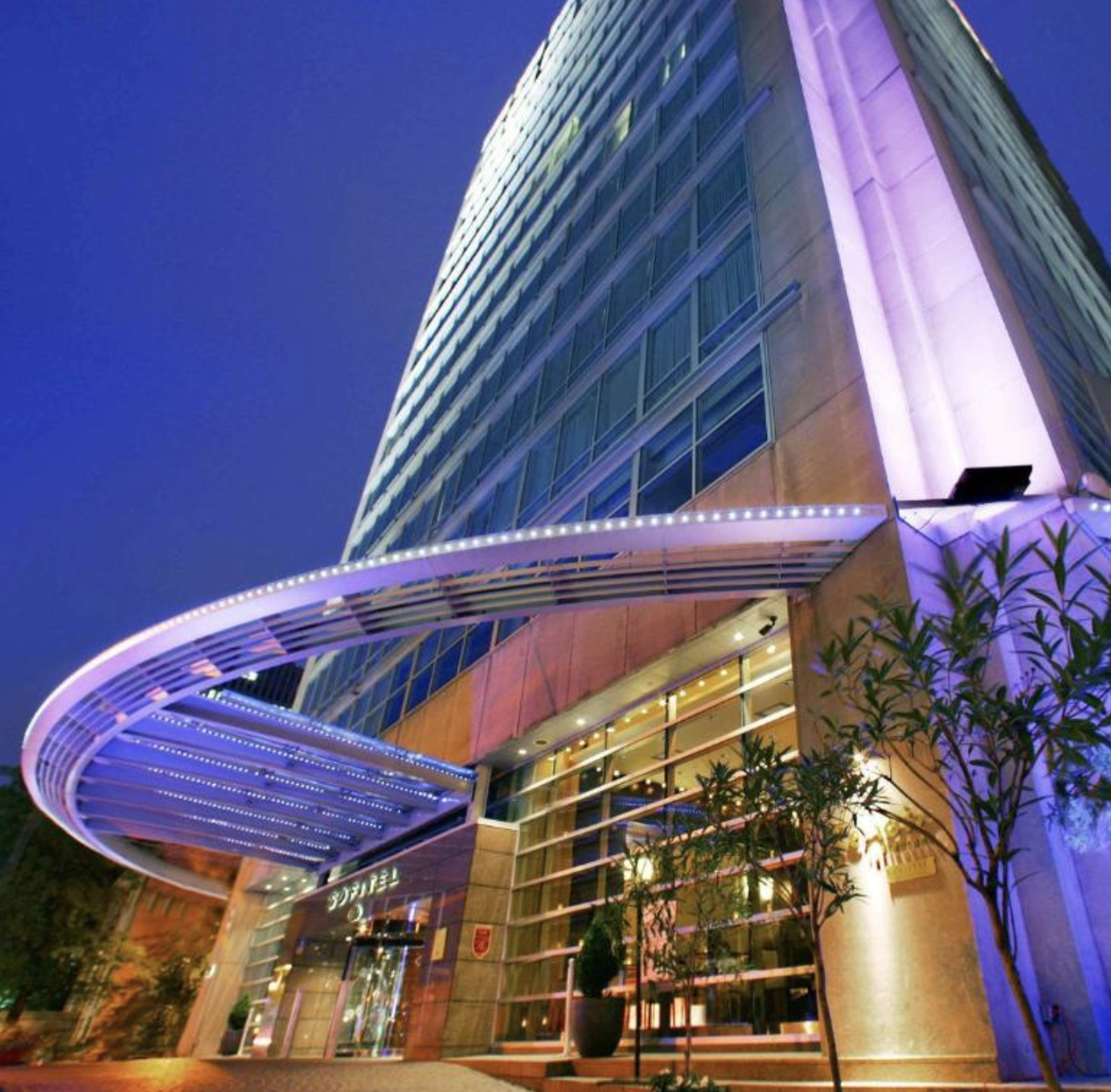Sofitel Montreal Golden Mile - Montreal - Book a MICHELIN Guide Hotel