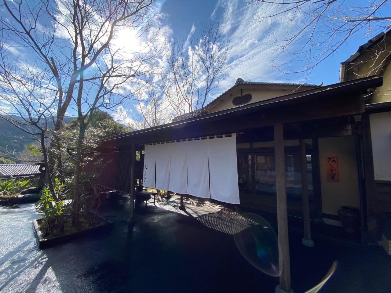 Kaiseki Ryoan ASHIKARI - Yugawara - Book a MICHELIN Guide Hotel